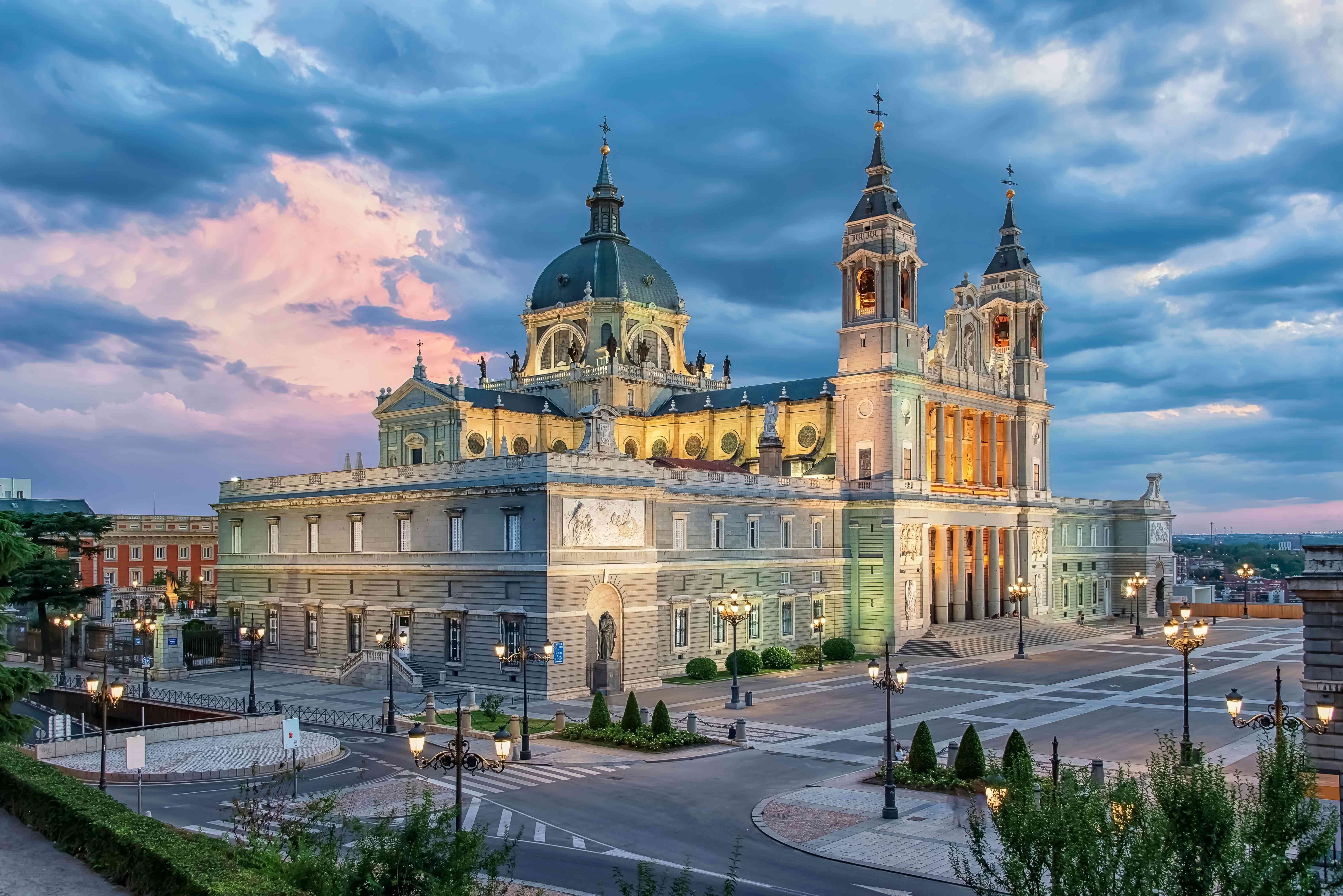 Celebramos el Día de la Almudena en Madrid